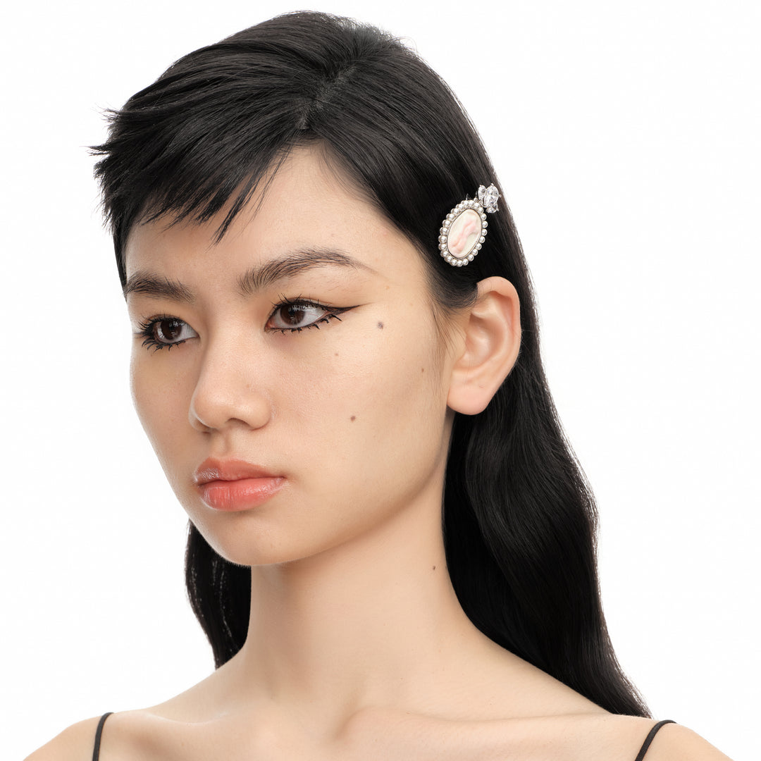 YVMIN X SHUSHUTONG / Shell Sculpture Back Pearl Hair Pin